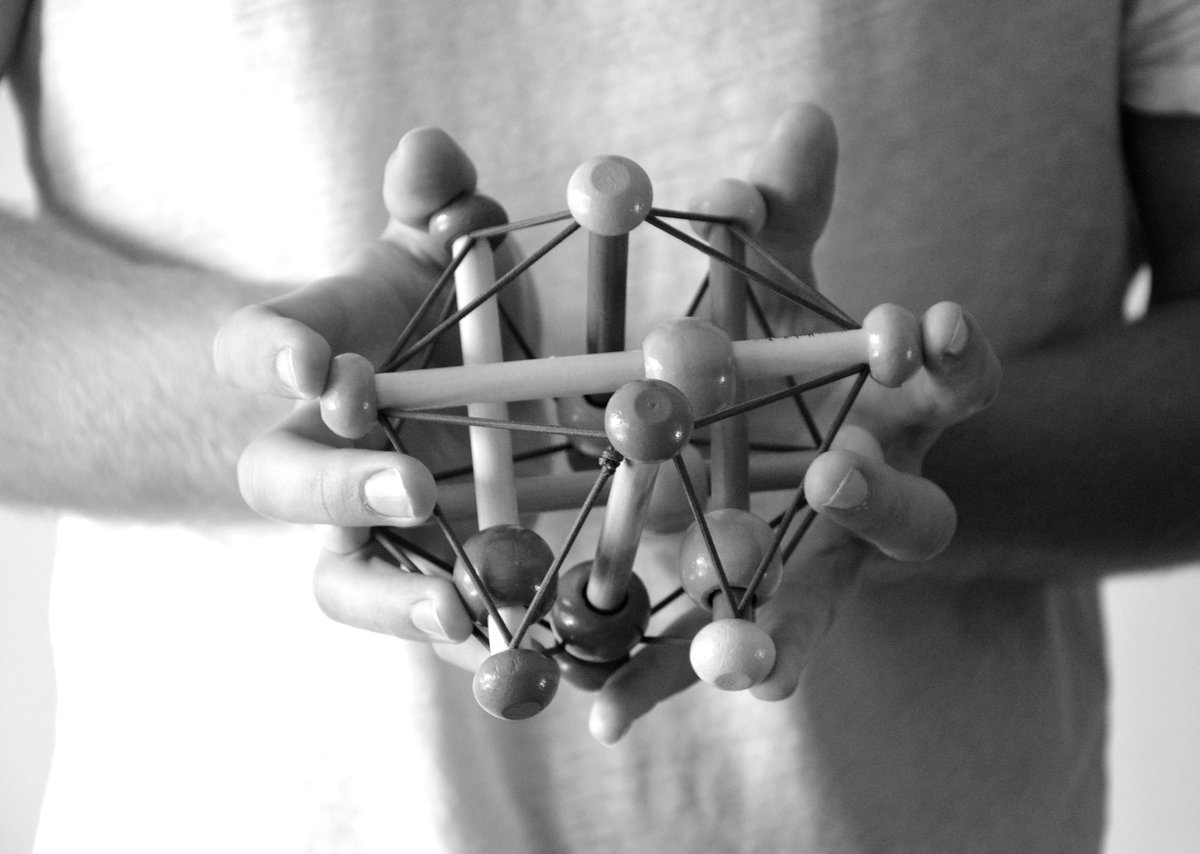 What is Tensegrity and how it relates to Osteopathy? - Evolve Osteopathy